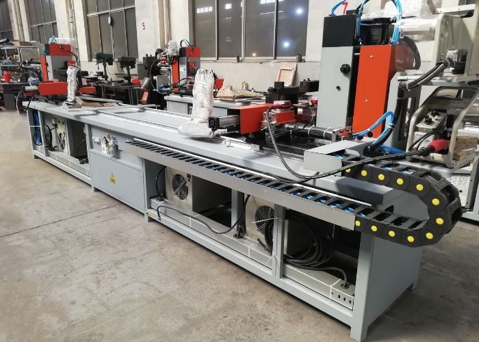 Experienced supplier of 4 Sides Upright Beam Welding Machine