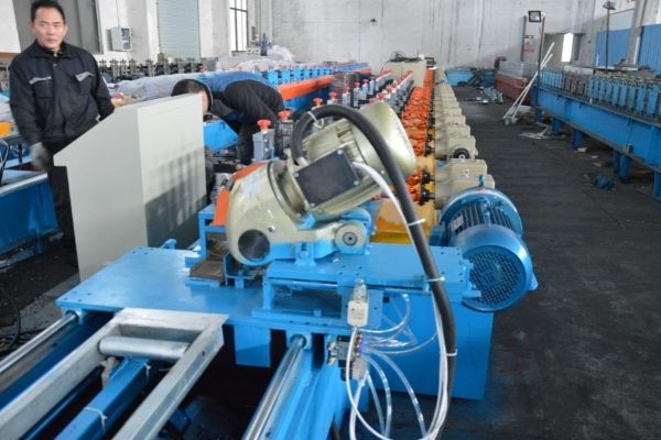 Windows & doors foam insulated shutters slat machine paramet For Sale ...