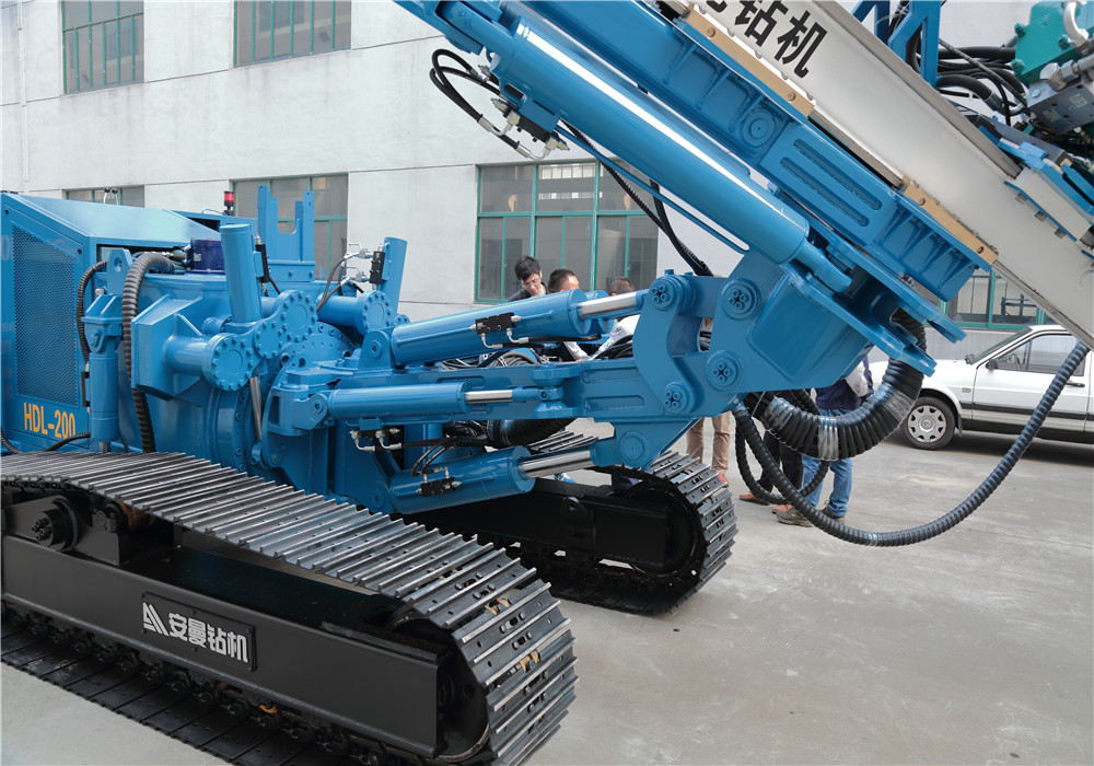 Popular HDL-200 Top Drifter Multifunctional Hydraulic Drilling Rig at ...