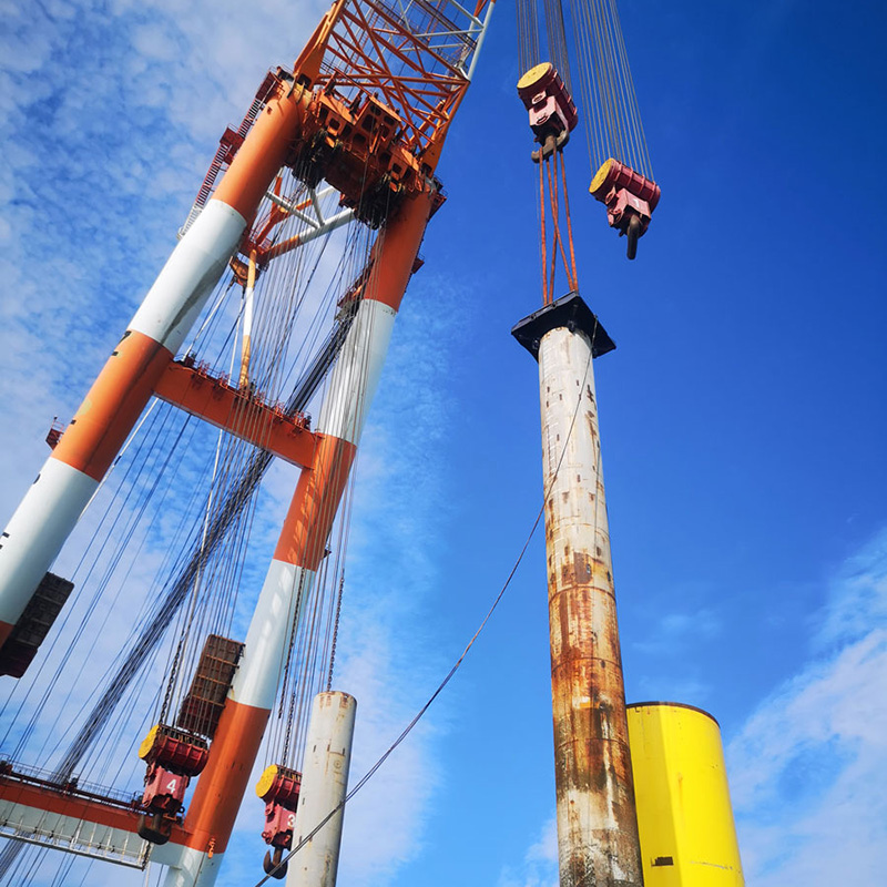 Pile weight : about 100T